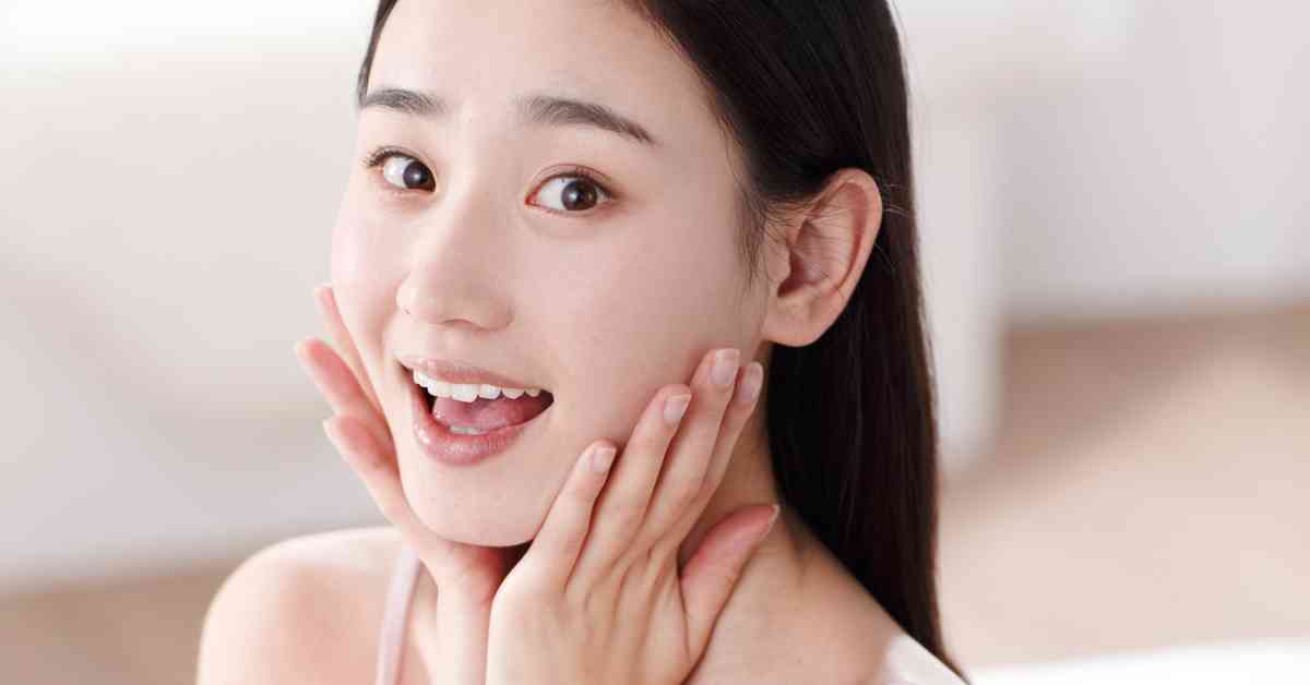 【脂性肌のスキンケア】脂性肌の特徴や原因とは？おすすめなスキンケア方法など徹底解説 | ONEcosme