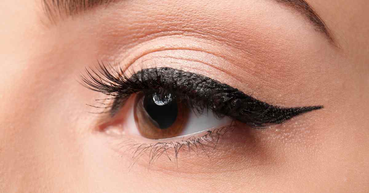 【最新】ギャルメイクのやり方を徹底解説！初心者でも理想のギャルメイクをマスターできる | ONEcosme