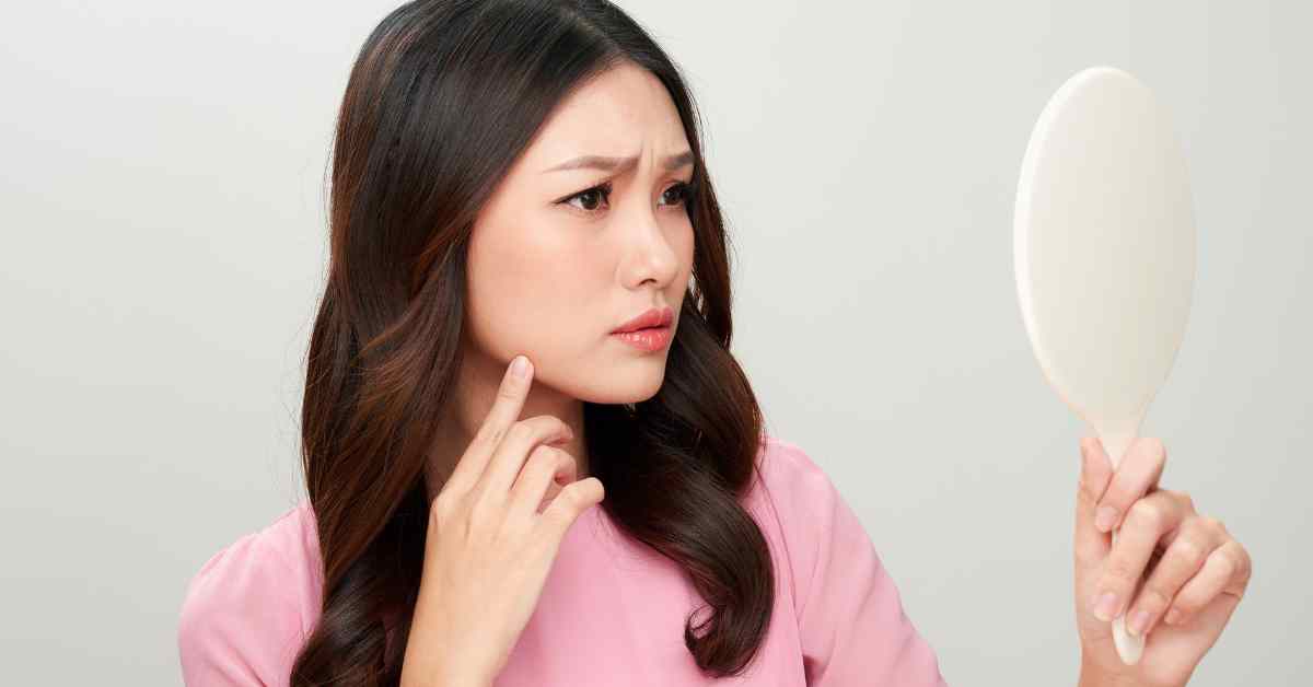 【透明感のある肌の育て方】特徴や効果的なスキンケア、NG行動を知ってみずみずしく輝くクリアな肌に | ONEcosme