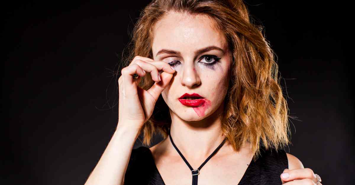 化粧がドロドロになるのはなぜ？1日中メイクしたての肌が続くメイク法や簡単お直しテクまで徹底解説！ | ONEcosme