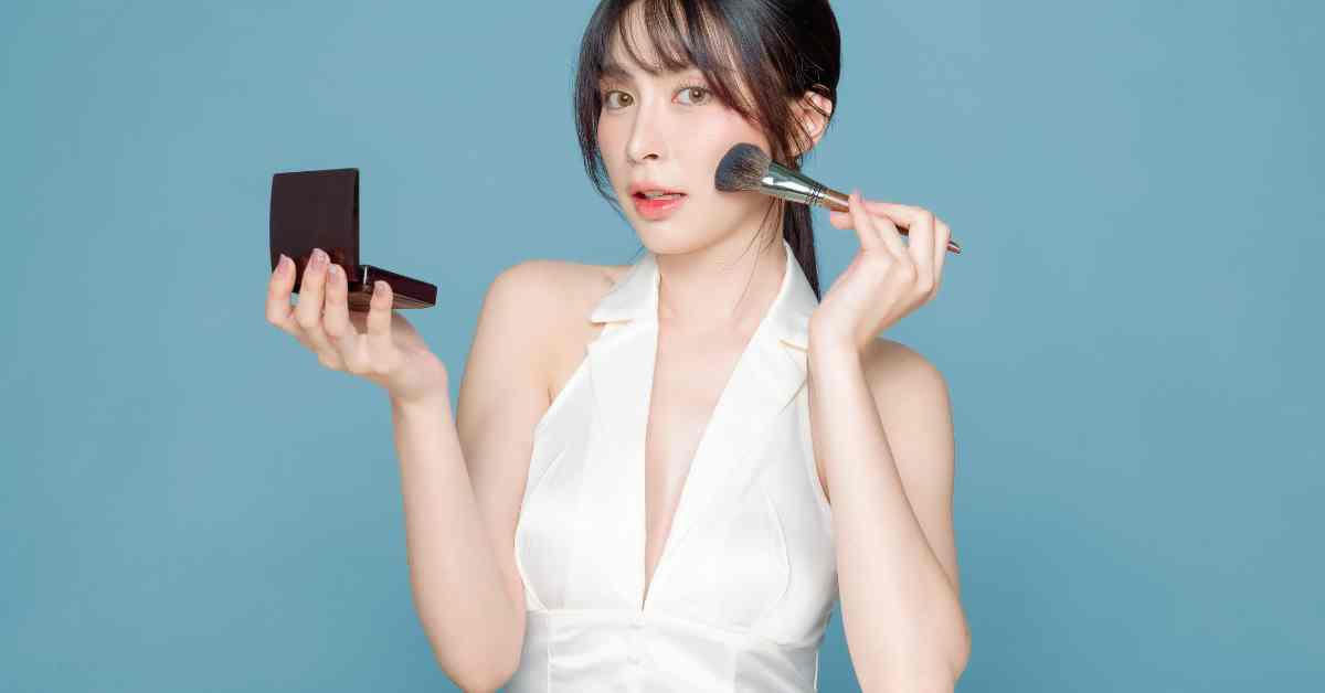 切れ長の目の魅力を徹底解剖！クールビューティーをつくるメイクテクやおすすめコスメも発表 | ONEcosme