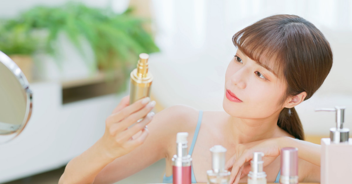 40代にできる口の周りの吹き出物の原因と治し方は？年齢に合ったケアと美肌習慣で肌トラブルを卒業 | ONEcosme